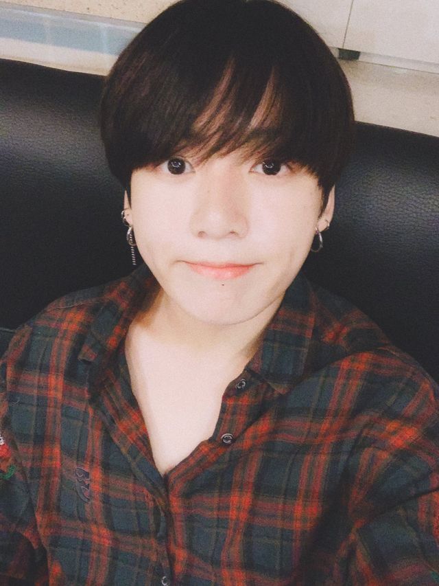 Yeo Jin Goo Reveals How He Came To Be Good Friends With BTS's Jungkook ...