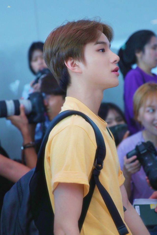 These 30+ Photos Of NCT 127 Jungwoo's Side Profile Will Convince You Of ...