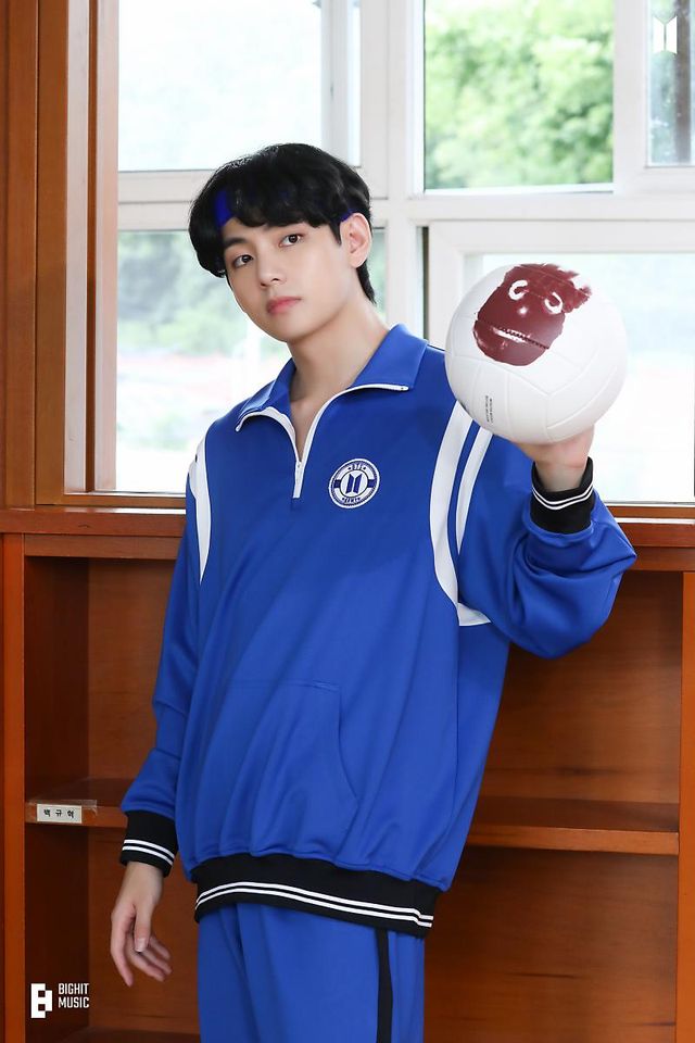 22 HD Behind The Scenes Photos From BTS's OT7 Photofolio "Us, Ourselves ...