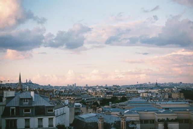 In Honor Of Lisa’s "0327" Photobook, Here Are 27 Of The Most Beautiful ...