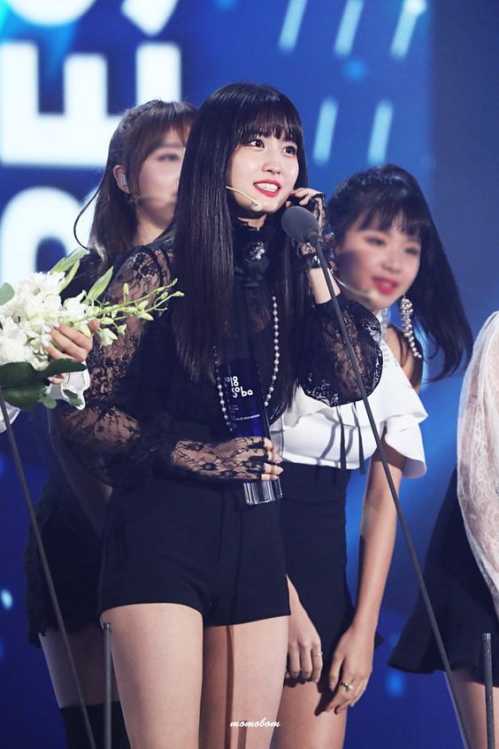 10+ Times TWICE's Momo Flaunted Her Badass Visuals In An All-Black ...