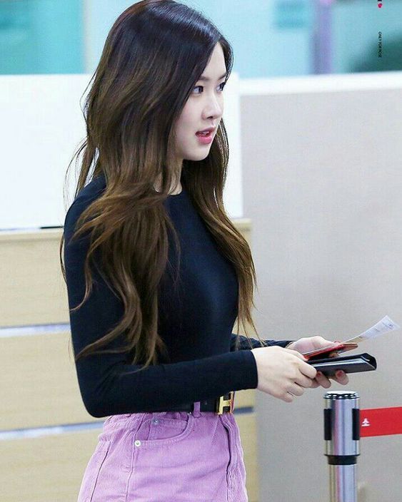 Here Are 30+ Photos Of BLACKPINK Rosé's Incredibly Beautiful Side ...