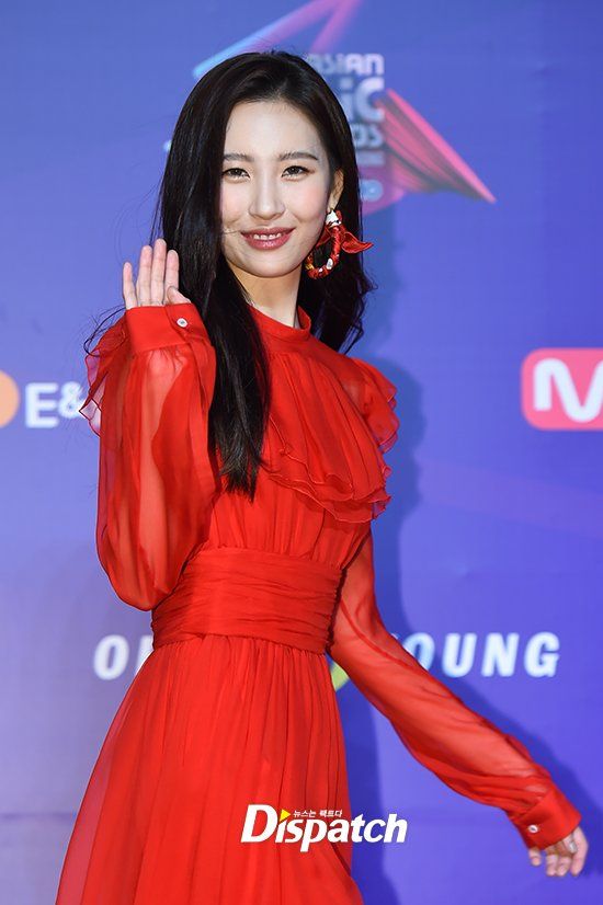 10+ Times Sunmi Was A Powerful Queen In Red Outfits - Koreaboo