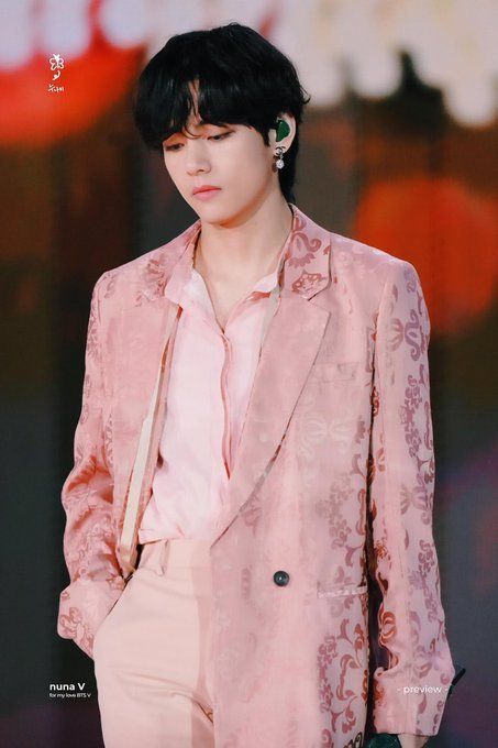 10 Times BTS V's Beautiful Stage Outfits Had Us Absolutely Shook - Koreaboo