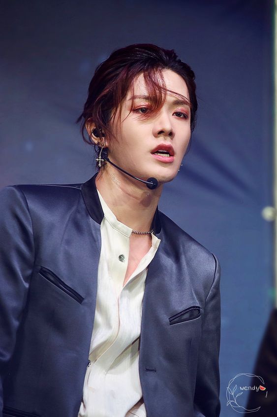 These 10+ Photos Of NCT 127 Yuta's Hair In A Ponytail Will Have You ...