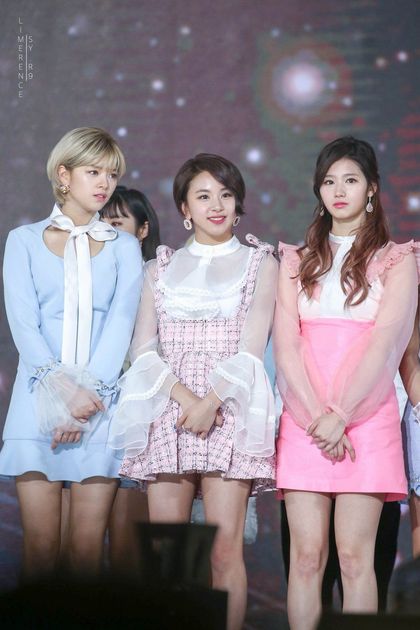 4 of TWICE’s most memorable stage outfits, according to fans - Koreaboo