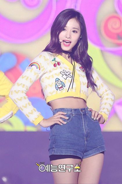 4 of TWICE’s most memorable stage outfits, according to fans - Koreaboo