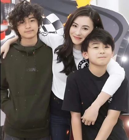 Actress's 17-Year-Old Son Reportedly Living With His 46-Year-Old ...