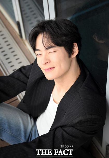 "Lovely Runner" Actor Song Geon Hee Nearly Quit Acting - Koreaboo