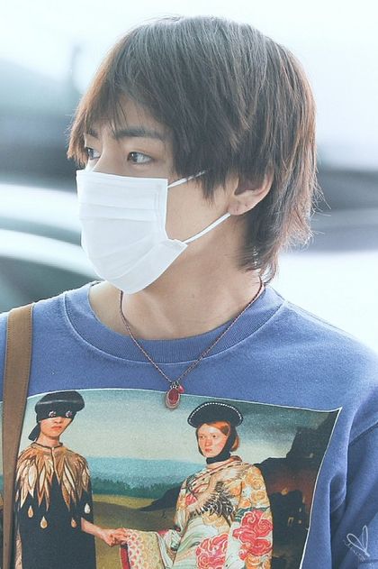 10 Times BTS's V Taught Us How To Stay Stylish Comfortably