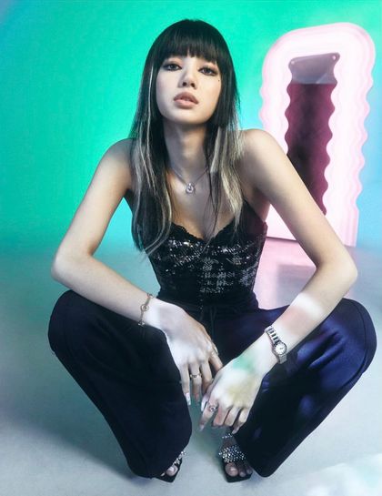 BLACKPINK's Lisa Exudes Model Vibes In Photos From Her W Korea Magazine ...