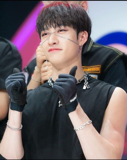 5 Idols Who Tried Out The "Face Chain" Trend And Looked Exceptionally ...