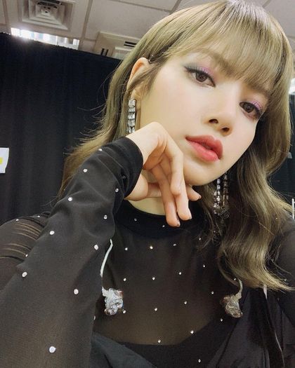 10+ Times BLACKPINK's Lisa Stunned Us With The Coolest Eye Makeup ...