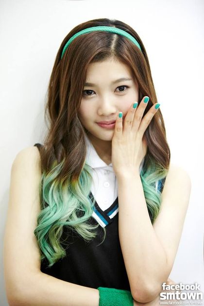 Here Are 10+ Idols Who Totally Rocked Green Hair - Koreaboo