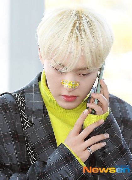 SEVENTEEN's Hoshi Looks Absolutely Adorable With A Band-Aid On His Nose ...