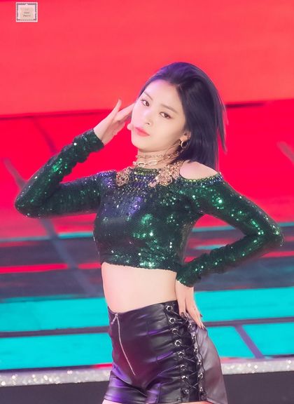 10 Times ITZY’s Ryujin Stunned Us All With Her Gorgeous Physique And ...
