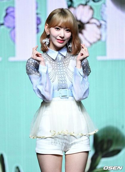 10+ Times IZ*ONE's Sakura Served Unreal Visuals In Her Stage Outfits ...