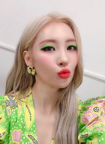 11 Times Sunmi Had The Most Creative And Unique Makeup Looks - Koreaboo