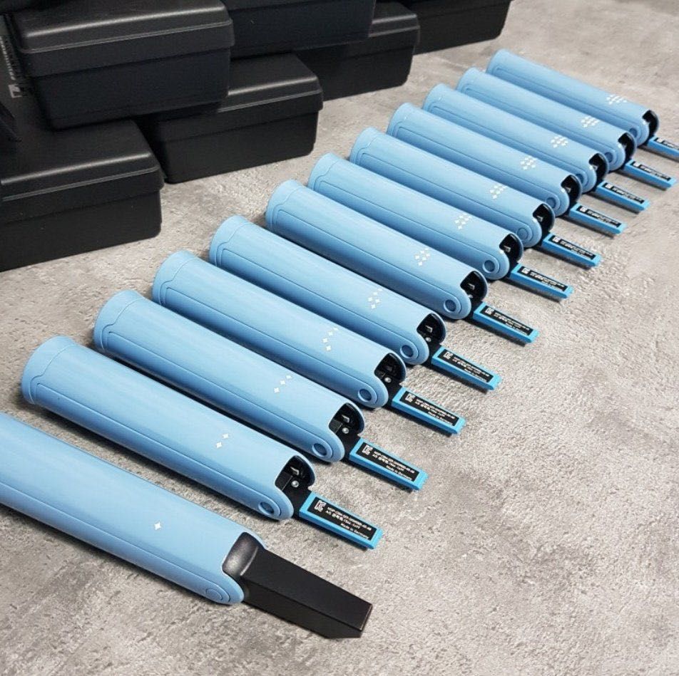 A Close Look At TREASURE's Special Custom-Made Microphones - Koreaboo