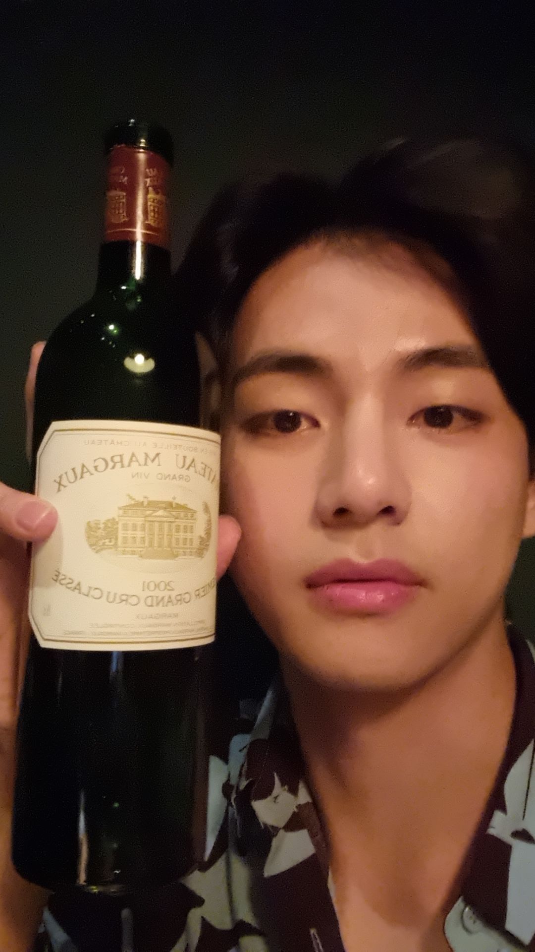 BTS's V Wows After Sharing Pictures From His New York Trip, Gaining ...