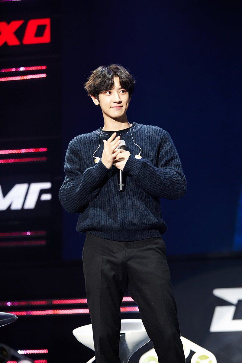 Just 31 Photos Of EXO Chanyeol And His Deep Dimple To Make Your Day ...